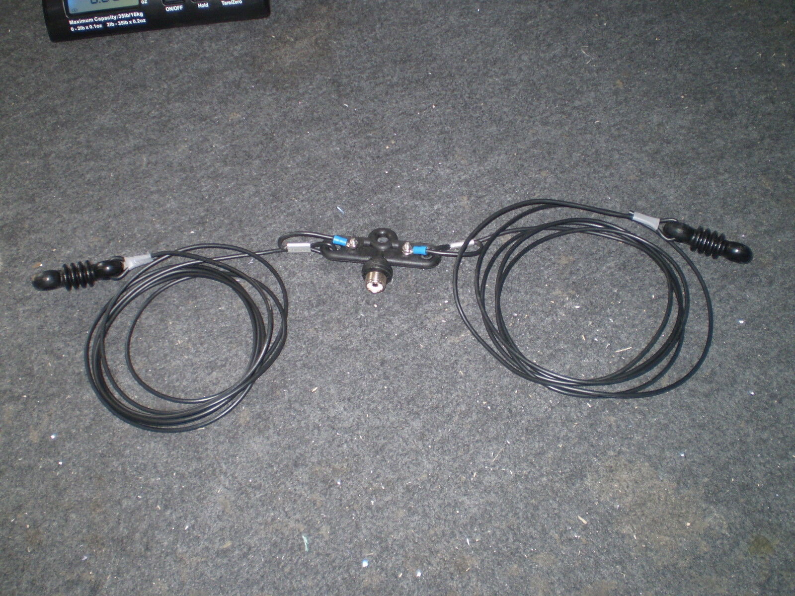 Wire Dipole 11m Dog Bone Insulators – Home Of The Wizard 🧙‍♂️